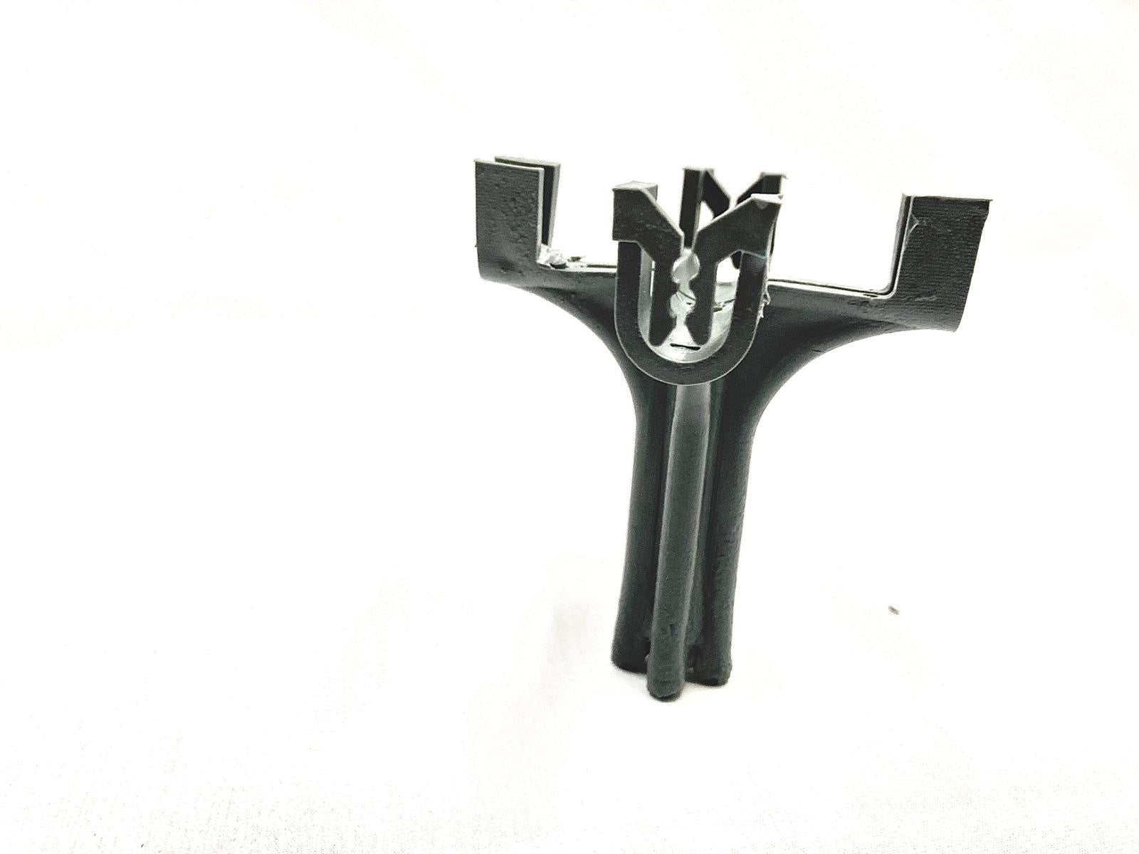 Plastic Clip Fast Bar Chair (Mesh) 50mm – REO360